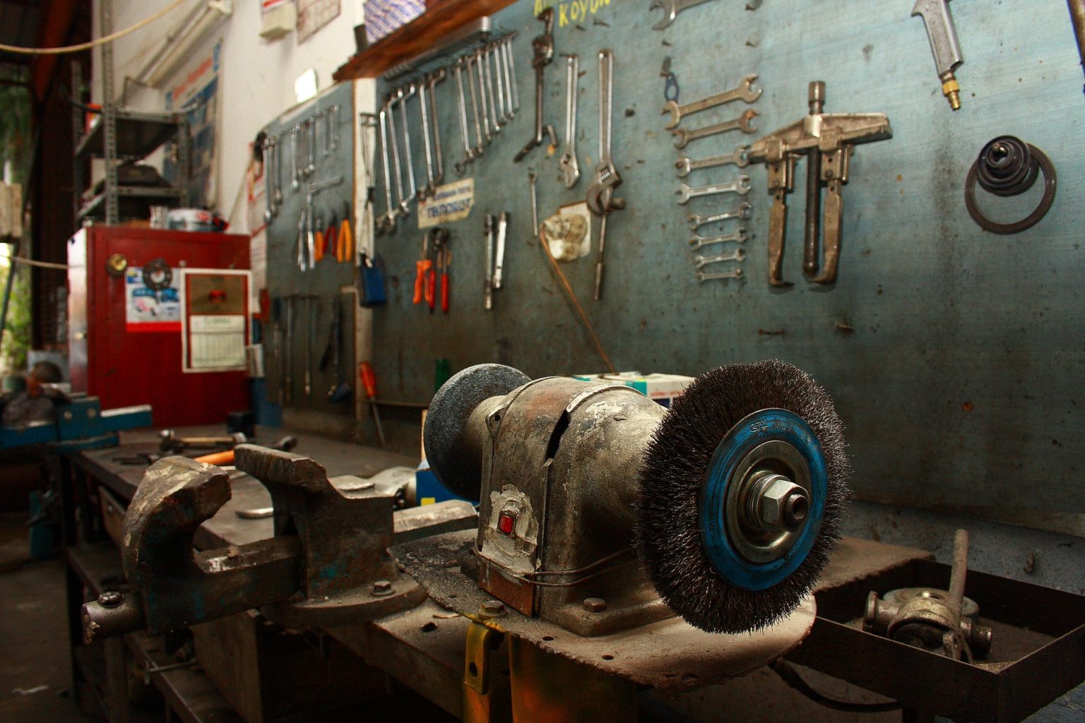 Housekeeping for Oil and Gas - SafetyNow ILT